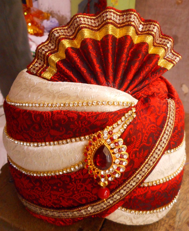 Red and cream Color pagdi with stones – PUSHMYCART