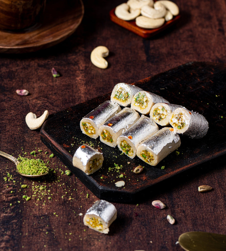The Baklava Box Kaju Pista Roll – PUSHMYCART